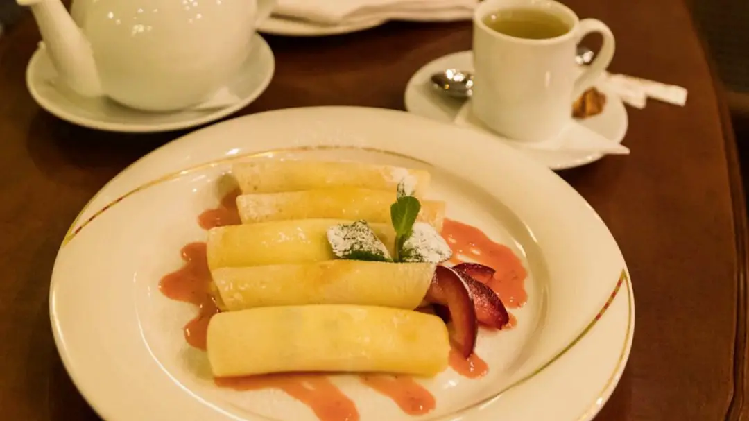 How to Make Crepes > Traditional 5-Star Slavic Crepe Recipe