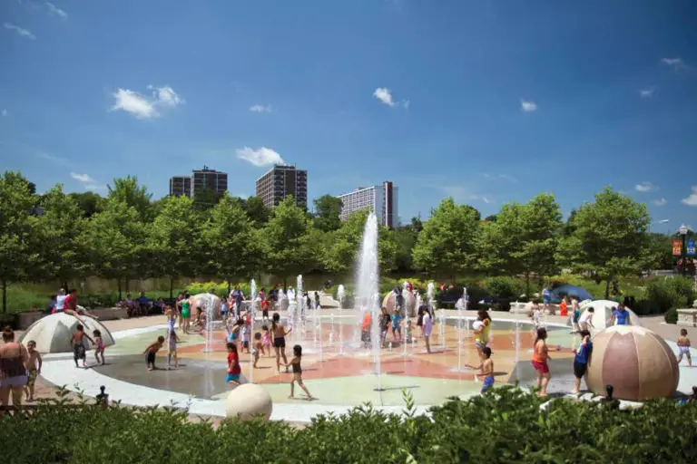 Best Splash Pads and Public Pools in Chicago and Suburbs