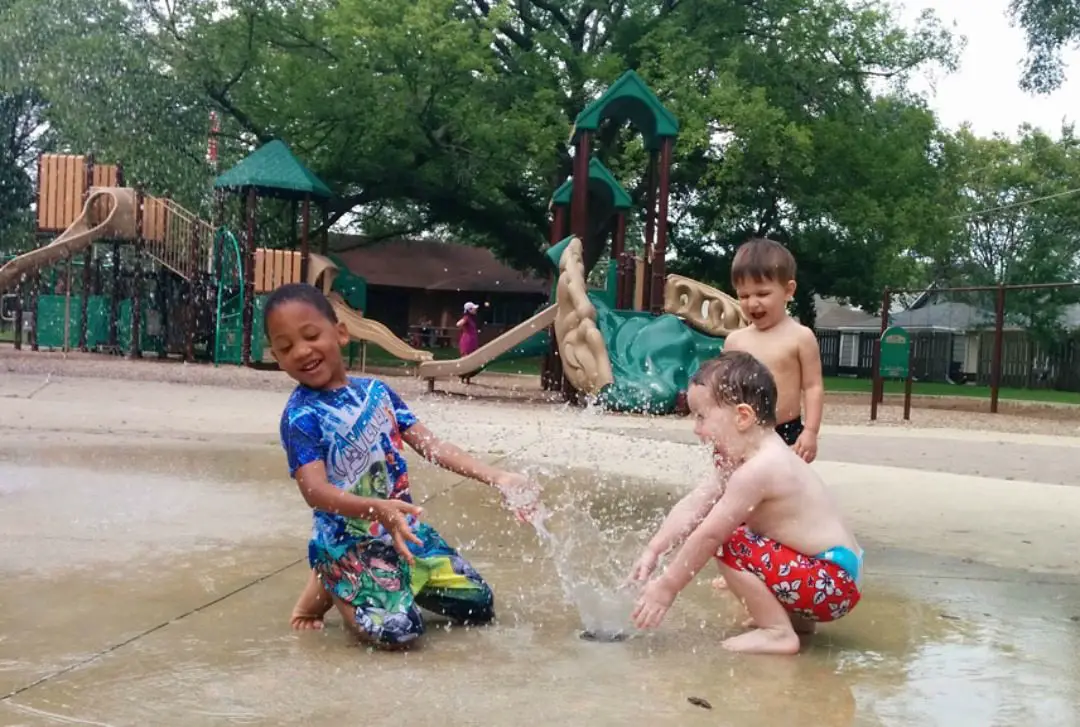 Best Splash Pads and Public Pools in Chicago and Suburbs for 2023
