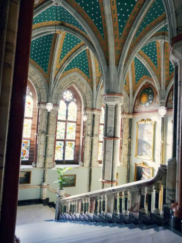 Escape to the Isle of Bute - Where Relaxation Meets Charm