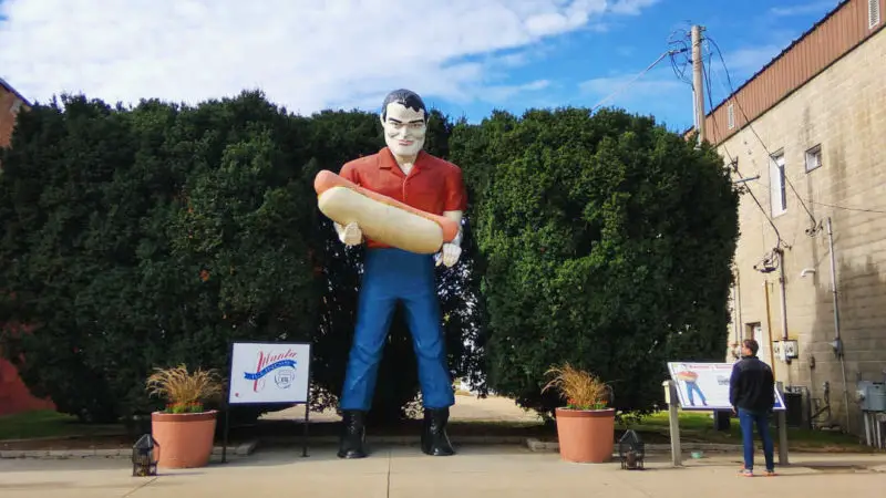 Top 5 Must-See Route 66 Attractions in Each State