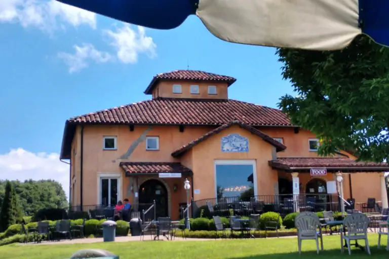 5 Must-Visit Wineries in Southern Illinois That Suprised Us