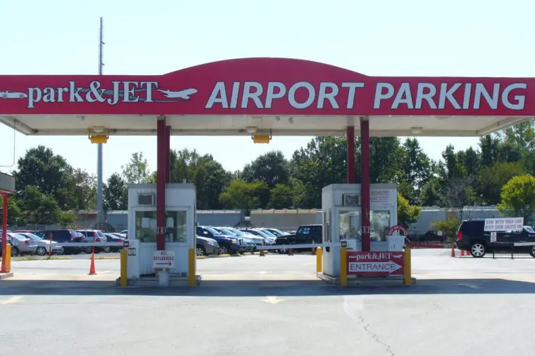 Affordable Parking Near Philadelphia Airport - Complete Guide