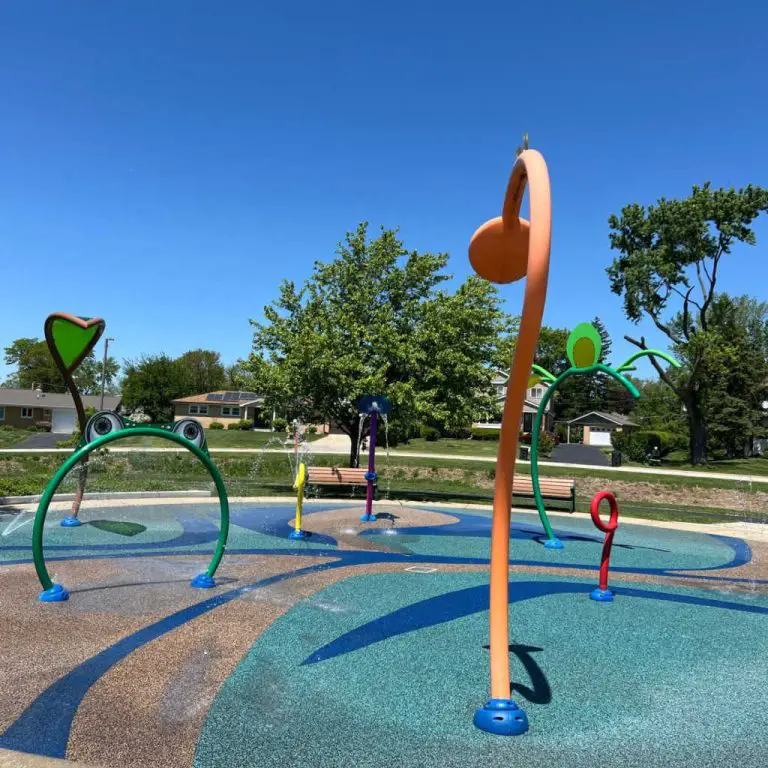 Best Splash Pads and Public Pools in Chicago and Suburbs