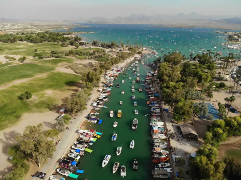 12 Best Beaches in Lake Havasu - For Boaters and Beach Bums