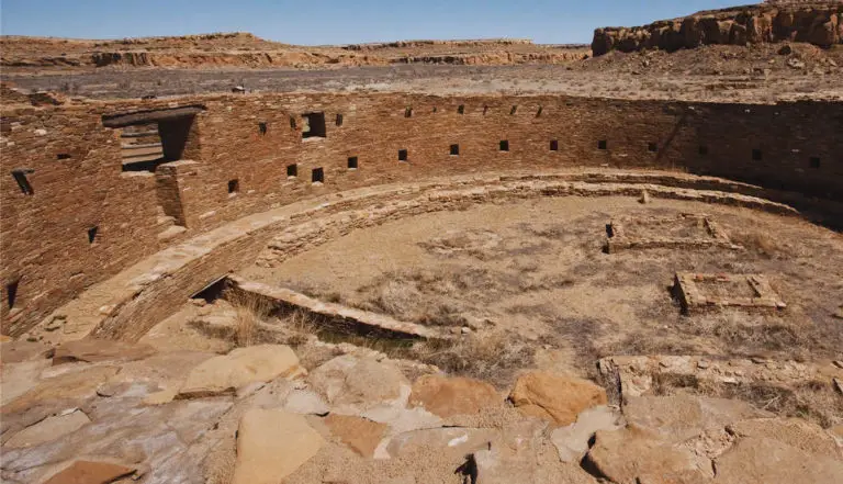 7 Jaw-Dropping Things to Do at Chaco Canyon 😲