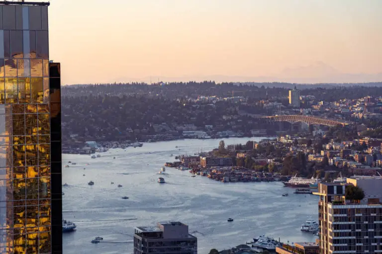 Cool Places to Go in Seattle - 6 Fun Activities You Must Do!