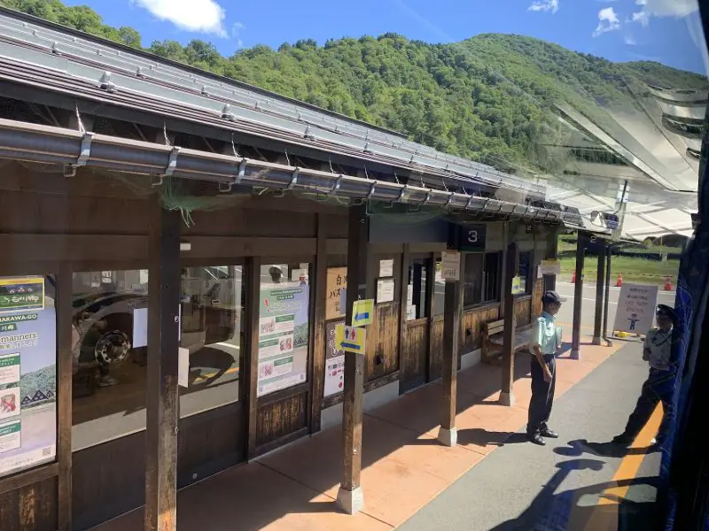 How to Get from Kanazawa to Shirakawago the Easy Way