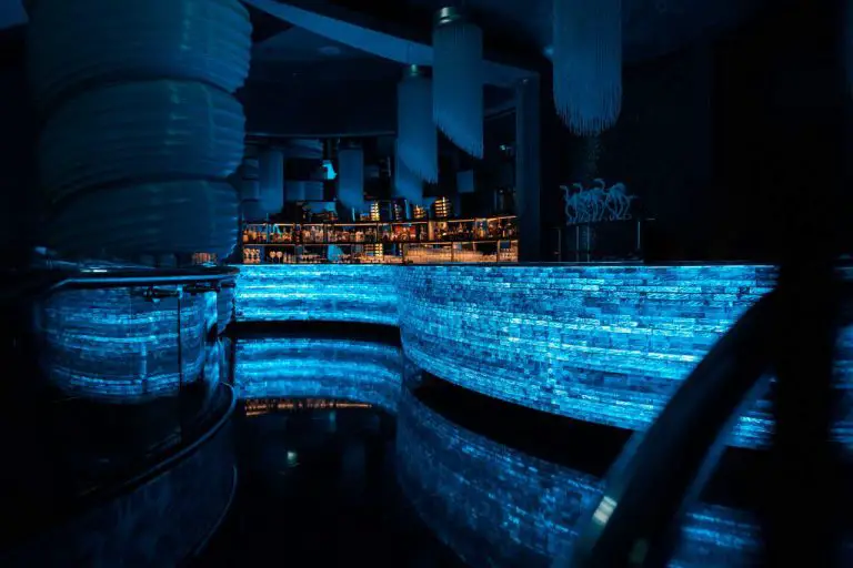 Dubai's Underwater Restaurants - Show Her How Much You Love Her