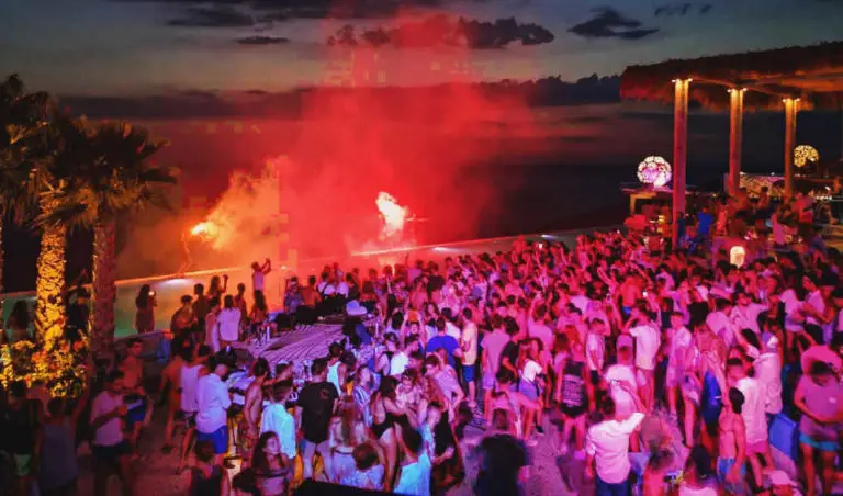 These Are the Four Best Greek Islands for Nightlife - Party Time!