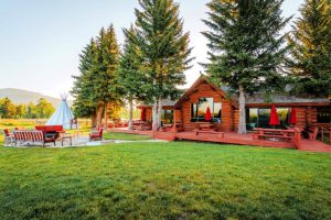 10 Best-Value Lodging Options in Jackson Hole Wyoming